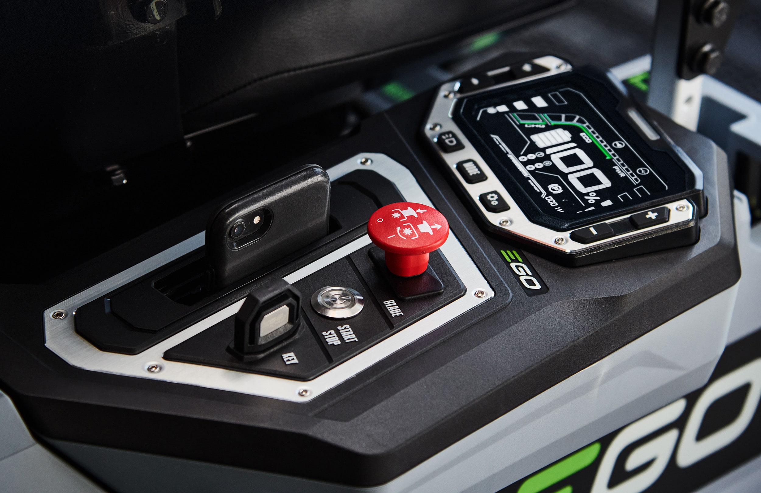 Gold für EGO Zero-Turn-Aufsitzrasenmäher Z6 - Ego Power+